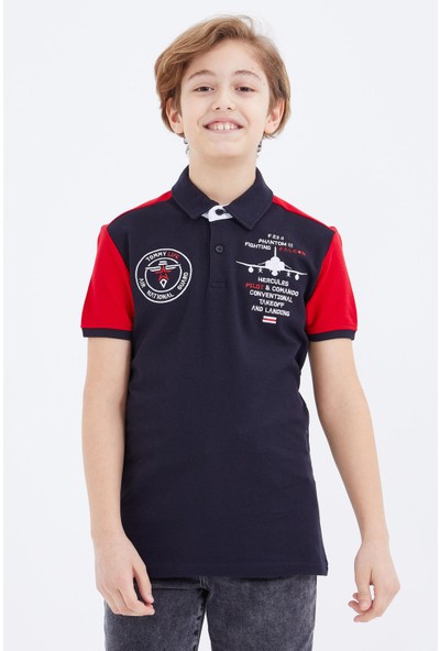 Tommy Life Lacivert Nakış Detaylı Kısa Kollu Polo Yaka Erkek Çocuk T-Shirt - 10906 Tommy Life Lacivert Nakış Detaylı Kısa Kollu Polo Yaka Erkek Çocuk T-Shirt - 10906