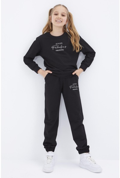 Tommy Life Siyah Basic Yazı Nakışlı Rahat Form Kız Çocuk Eşofman Takım - 75054 Tommy Life Siyah Basic Yazı Nakışlı Rahat Form Kız Çocuk Eşofman Takım - 75054