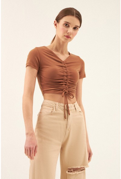 Cloi 22SS-01-0059 Crop V Yaka Önden Büzgülü