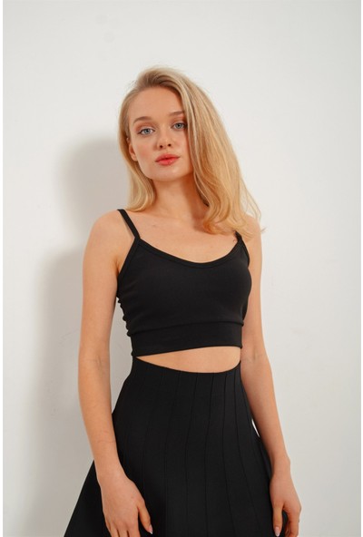 MyLove Askılı Basic Crop Top Siyah MyLove Askılı Basic Crop Top Siyah
