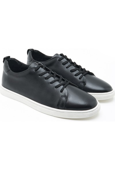 Clyde Siyah Erkek Deri Spor Ayakkabı Clyde Siyah Erkek Deri Spor Ayakkabı