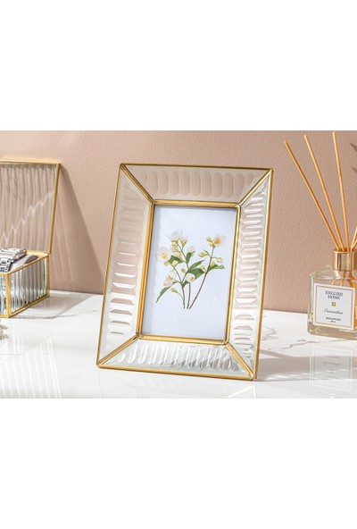 English Home Agatha Çerçeve 13X18 cm Gold English Home Agatha Çerçeve 13X18 cm Gold