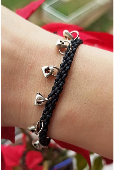 Fildişi Aksesuar Antik Gümüş Kaplama Üçgen Şekilli Ipli Kadın Bileklik Fildişi Aksesuar Antik Gümüş Kaplama Üçgen Şekilli Ipli Kadın Bileklik