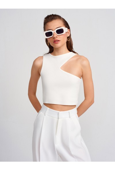 Dilvin 10173 Dekolte Yaka Triko Crop-Ekru
