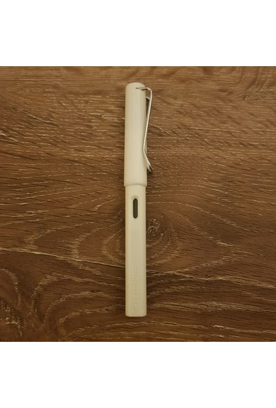 Jinhao 619 Beyaz Dolma Kalem Ef 0.38 mm Jinhao 619 Beyaz Dolma Kalem Ef 0.38 mm
