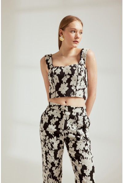 Naar Çiçekli Kalın Askılı Siyah Bayan Büstiyer 22141304 Naar Çiçekli Kalın Askılı Siyah Bayan Büstiyer 22141304