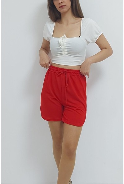 Yanı Çıtçıtlı Şort Kırmızı