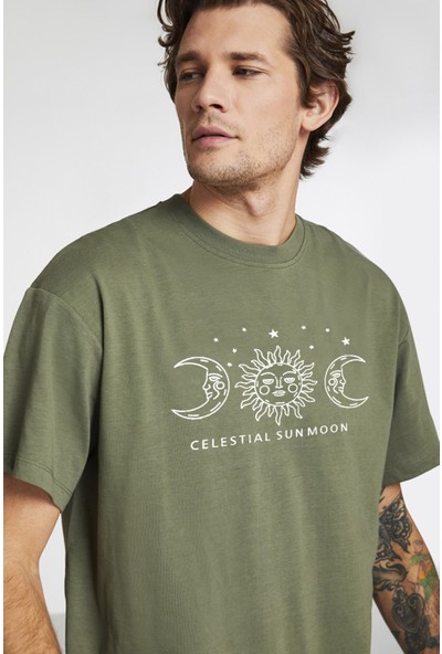 Meren Like Your Style Ay Baskılı Oversize T-Shirt Meren Like Your Style Ay Baskılı Oversize T-Shirt