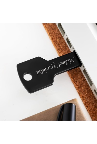Melek Promosyon Isim Yazılı Anahtar Tasarımlı 16 GB USB Bellek