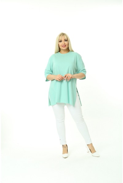 Butik Şımarık Kadın Büyük Beden Yandan Yırtmaçlı Pamuklu Kumaş T.shirt