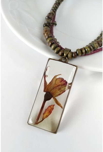 Halley Concept Özel Tasarım El Yapımı Gerçek Gül Epoksi Kolye