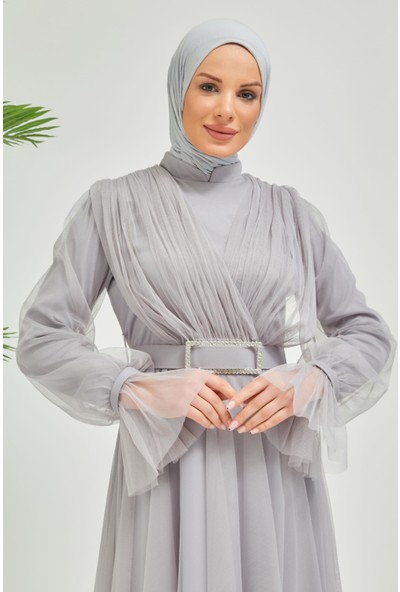 Moda Echer Tesettür Abiye Elbise Kemerili Taş Aksesuarlı 7396