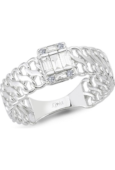 Livia 14 Ayar 0,14 Karat Pırlanta Baget Yüzük Livia 14 Ayar 0,14 Karat Pırlanta Baget Yüzük