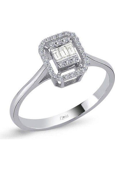 Livia 8 Ayar 0,17 Karat Pırlanta Baget Yüzük Livia 8 Ayar 0,17 Karat Pırlanta Baget Yüzük