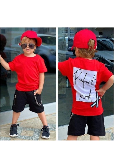 Mikado Perfect Mood Erkek Çocuk Şapkalı Kırmızı Şortlu Takım Mikado Perfect Mood Erkek Çocuk Şapkalı Kırmızı Şortlu Takım
