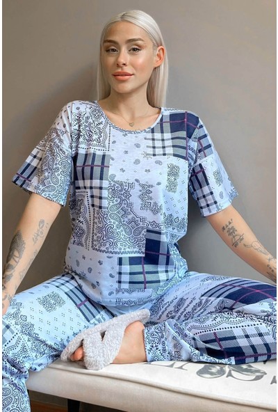 Pijama Evi Mavi Ekose Etnik Baskılı Kısa Kollu Kadın Pijama Takımı