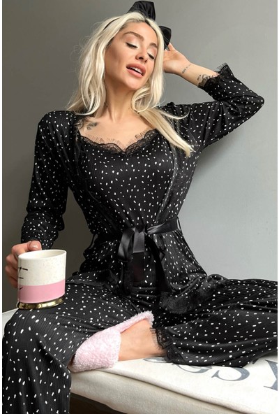 Pijama Evi Konfeti Puantiye Desenli Sabahlıklı Pegasus Pijama Takımı