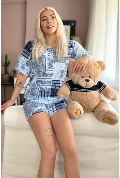 Pijama Evi Lacivert Ekose Etnik Baskılı Şortlu Kadın Pijama Takımı