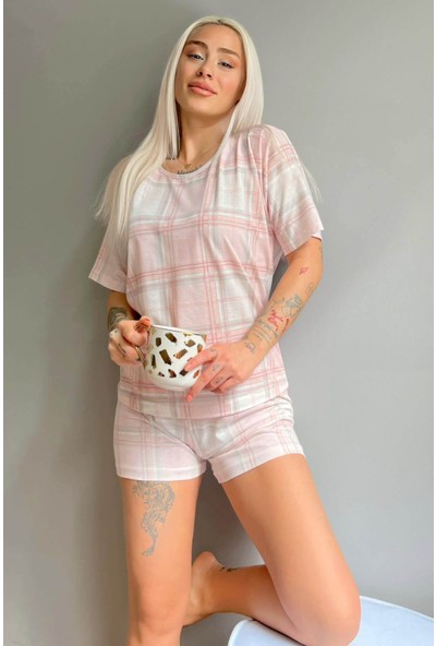 Pijama Evi Krem Ekose Baskılı Şortlu Kadın Pijama Takımı