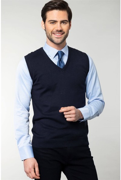 Tudors Slim Fit Dar Kesim V Yaka Kendinden Desenli Erkek Süveter Tudors Slim Fit Dar Kesim V Yaka Kendinden Desenli Erkek Süveter