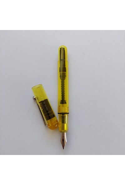 Jinhao Pocket Şeffaf Sarı Dolma Kalem F 0.5 mm Cep Tipi Jinhao Pocket Şeffaf Sarı Dolma Kalem F 0.5 mm Cep Tipi