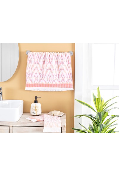 Madame Coco Adrienne Jakarlı Yüz Havlusu - Turuncu/pembe - 50X70 cm Madame Coco Adrienne Jakarlı Yüz Havlusu - Turuncu/pembe - 50X70 cm