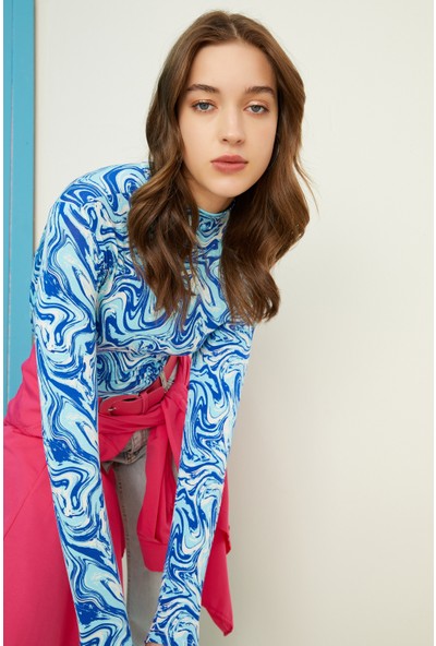 BiPantolon Kadın Beyaz Mavi Ebru Desenli Body BiPantolon Kadın Beyaz Mavi Ebru Desenli Body