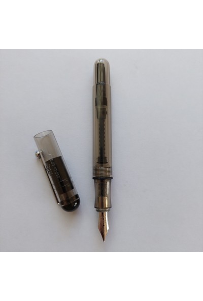 Jinhao Pocket Şeffaf Siyah Dolma Kalem F 0.5 mm Cep Tipi Jinhao Pocket Şeffaf Siyah Dolma Kalem F 0.5 mm Cep Tipi