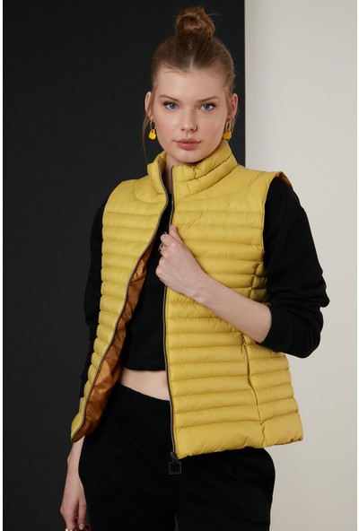 Lela Slim Fit Dik Yaka Cepli Şişme Yelek Bayan Yelek 497TAMARA