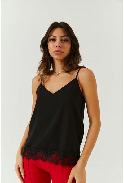 tuba butik Askılı Dantel Detaylı Siyah Bluz tuba butik Askılı Dantel Detaylı Siyah Bluz