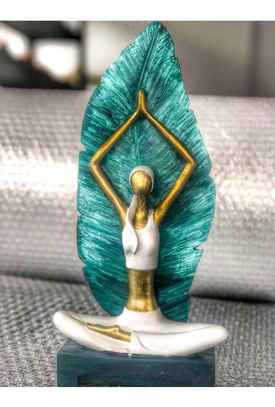 Yedizen Yogacı Kız