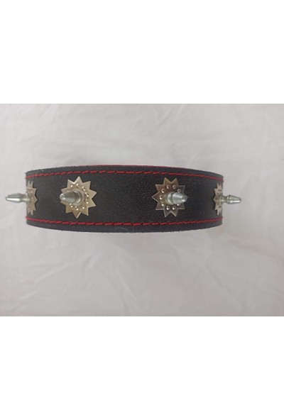 Kozaklı Deri Süslü El Işlemeli Çivili Dikenli Korumalı Köpek Tasmasi Boy 60 cm En 4 cm