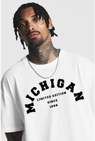 Michigan Baskılı Pamuklu Oversize Beyaz Tshirt Michigan Baskılı Pamuklu Oversize Beyaz Tshirt