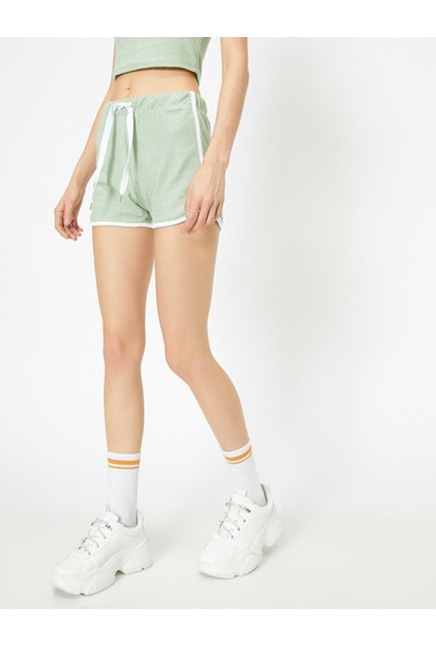 Koton Kontrast Biyeli Beli Bağlamalı Havlu Şort