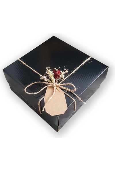 MD Gift Siyah Çiçekli Boş Hediye Kutusu Tüm Özel Günler Orta Boy 20X20X9 cm MD Gift Siyah Çiçekli Boş Hediye Kutusu Tüm Özel Günler Orta Boy 20X20X9 cm