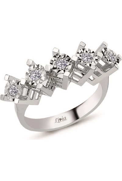 Livia 8 Ayar 0,28 Karat Pırlanta Beştaş Yüzük Livia 8 Ayar 0,28 Karat Pırlanta Beştaş Yüzük