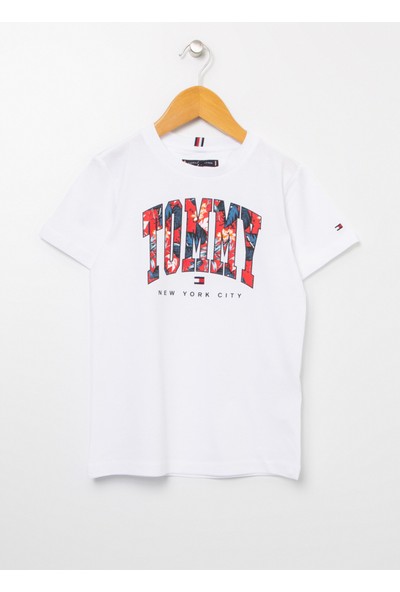 Tommy Hilfiger KB0KB07283YBR Bisiklet Yaka Normal Kalıp Baskılı Beyaz Erkek Çocuk T-Shirt Tommy Hilfiger KB0KB07283YBR Bisiklet Yaka Normal Kalıp Baskılı Beyaz Erkek Çocuk T-Shirt