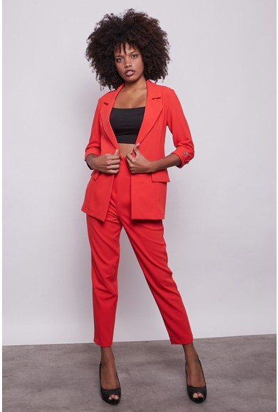 Jument Blazer Metal Düğme Detaylı Şık Spor Kumaş Ceket -Mercan Jument Blazer Metal Düğme Detaylı Şık Spor Kumaş Ceket -Mercan