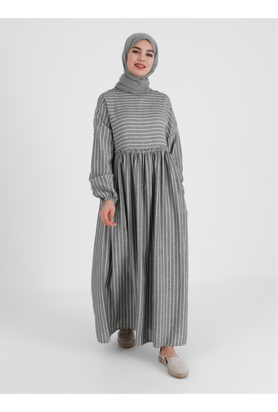 Kol Ucu Lastikli Çizgili Elbise - Siyah - Tavin