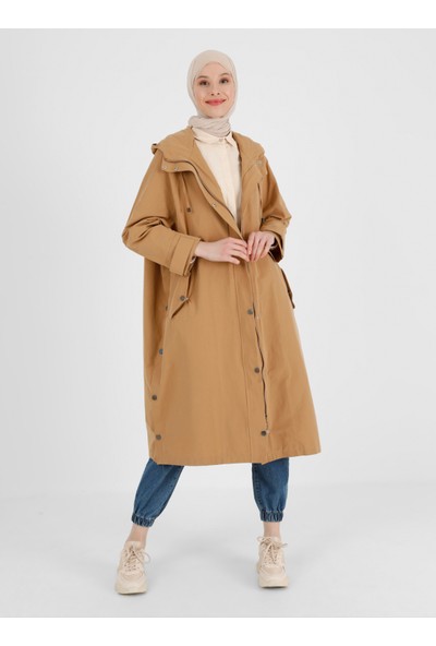 Refka Kapüşon ve Çıtçıt Detaylı Geniş Kesimli Trençkot - Camel - Refka Casual Refka Kapüşon ve Çıtçıt Detaylı Geniş Kesimli Trençkot - Camel - Refka Casual