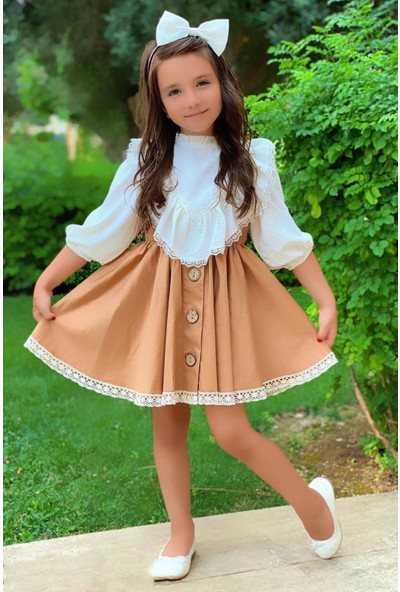 Riccotarz Kız Çocuk Fırfır Bluzlu ve Etek Ucu Dantel Işlemeli Kahverengi Salopet Takım