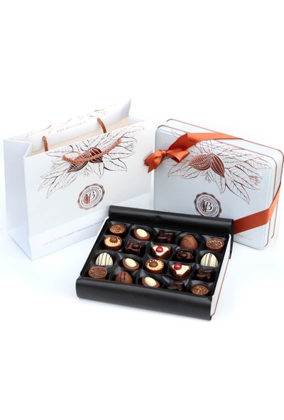 Bolçi Teneke Kutu Beyaz Spesiyal Çikolata 250 gr Bolçi Teneke Kutu Beyaz Spesiyal Çikolata 250 gr
