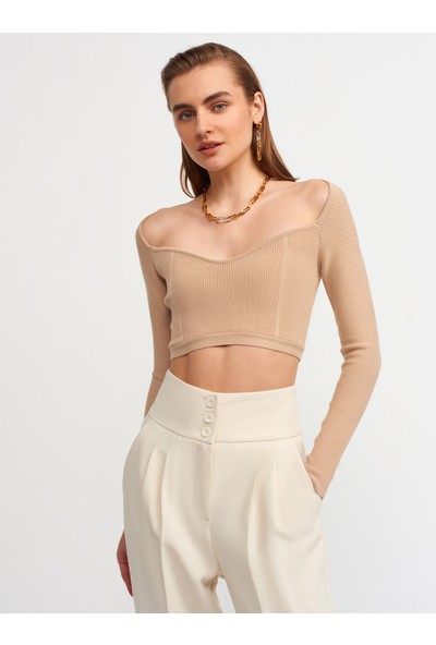 1015 Önü Dekolte Kısa Kazak-Bej