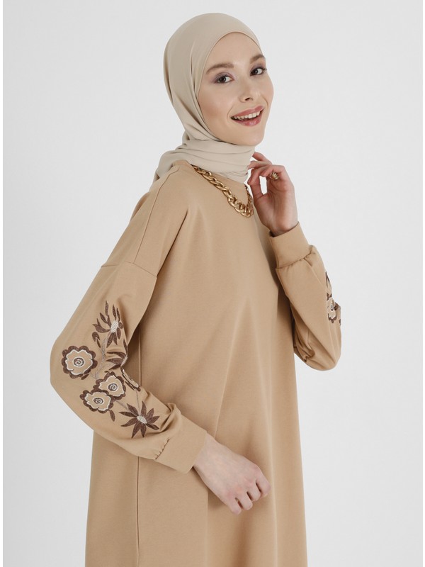 Refka Kolları Nakışlı Sweatshirt - Bej - Refka Woman Fiyatı