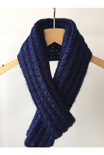 Mora Knit El Örgüsü Yünlü Lacivert Atkı Mora Knit El Örgüsü Yünlü Lacivert Atkı