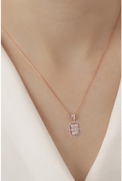 Ateş Gold 925 Ayar Gümüş Kolye Modeli Ateş Gold 925 Ayar Gümüş Kolye Modeli