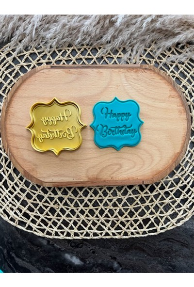 Small Shapes Happy Birthday Kurabiye Kalıbı ve Hamur Kesici Small Shapes Happy Birthday Kurabiye Kalıbı ve Hamur Kesici