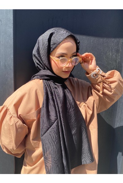Vera Hijab Ipek Şal Zebra Desenli Jakarlı Şal %15 Ipek Shawl
