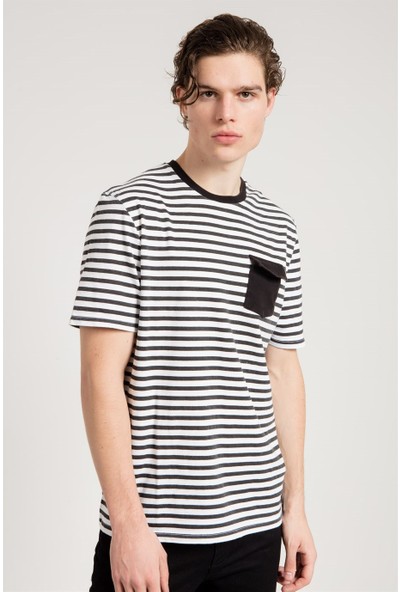 Jahr Marc Siyah Beyaz Çizgili Önü Cepli Kısa Kollu T-Shirt Jahr Marc Siyah Beyaz Çizgili Önü Cepli Kısa Kollu T-Shirt