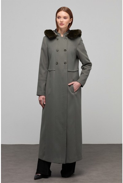 Nihan Kruvaze Kürklü Kapşonlu Manto Yeşil